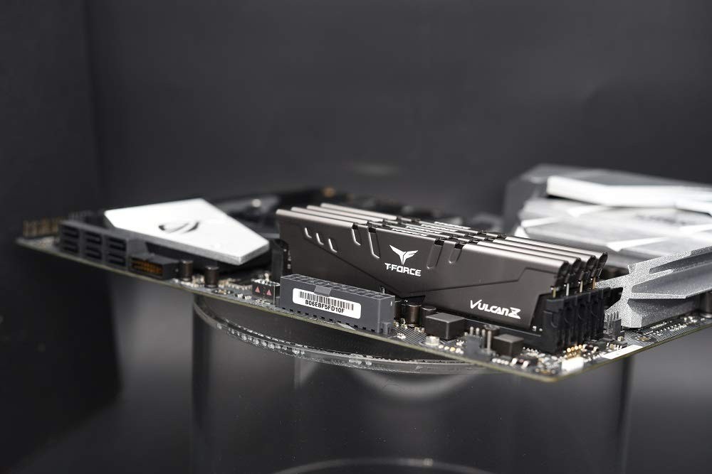 RAM Team Group T-FORCE VULCAN Z GRAY 32GB DDR4-3200 - TLZGD432G3200HC16C01